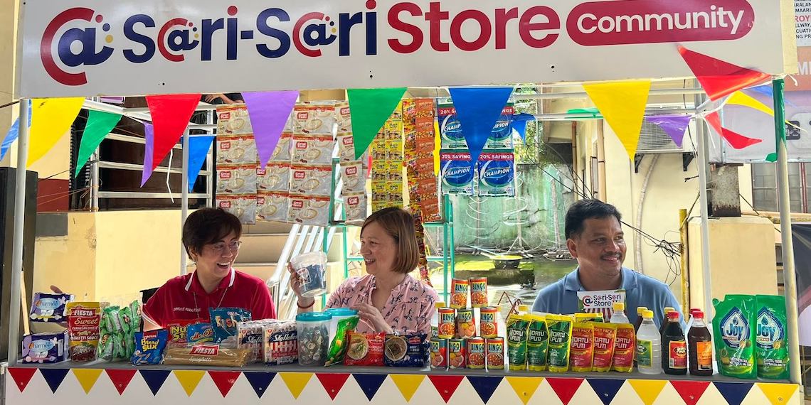 Hundreds of sari-sari store owners in CamNorte benefit from Kuya Alan ...